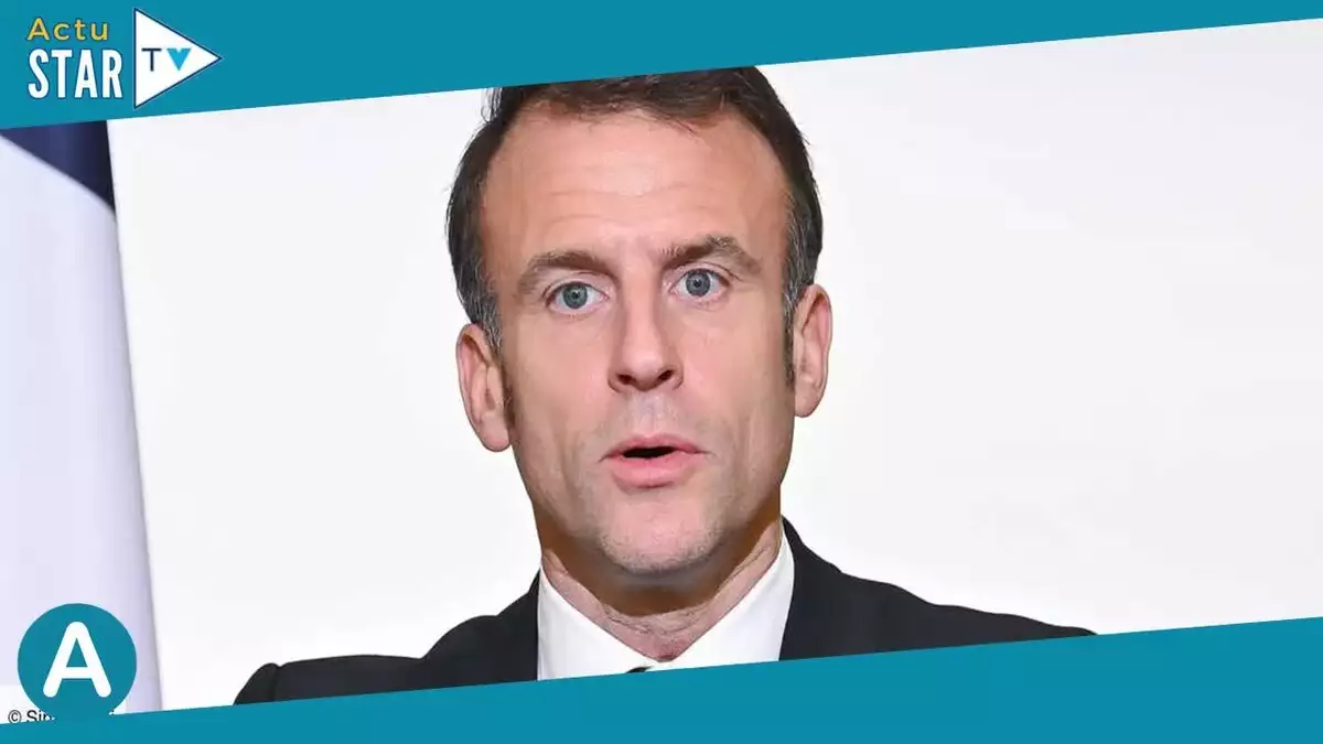 Emmanuel Macron en tenue de boxeur pour lancer les JO de Paris 2024 ... Emmanuel Macron en tenue de boxeur pour lancer les JO de Paris 2024 ...