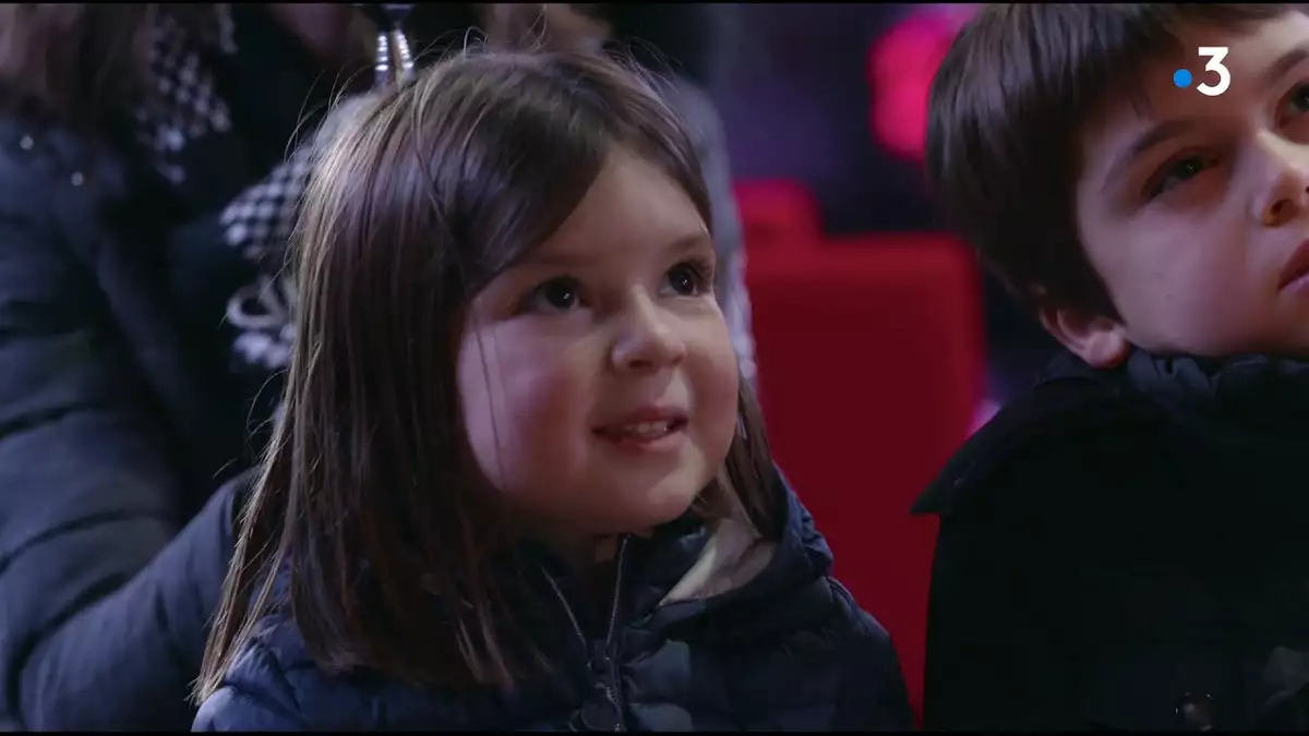 Aurélie Emmène Ses Enfants à Fay Aux Loges Pour Un Tour De Magie